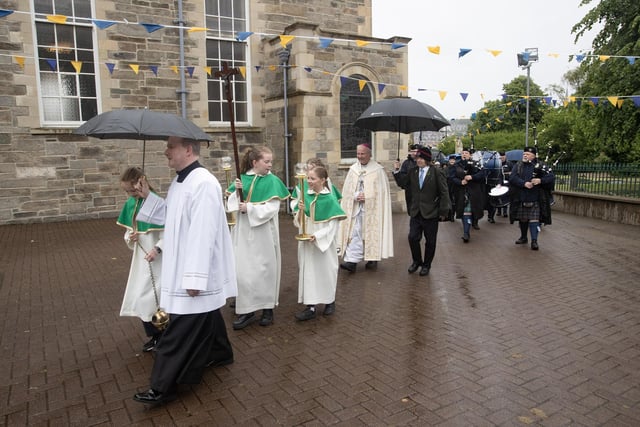 65 Fabulous Photographs Of The Feast Of St Columba Celebrations In Derry